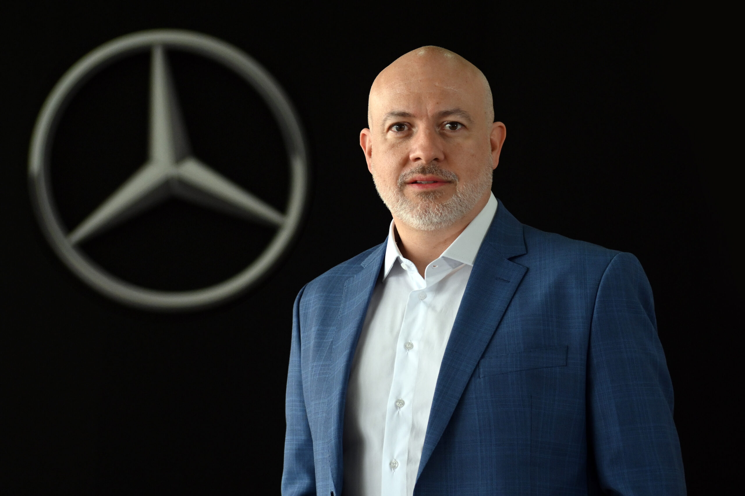 Primeiro brasileiro a liderar o Banco Mercedes-Benz assume agora ...